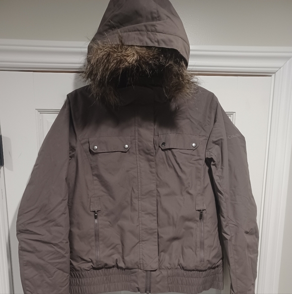 Columbia | Jackets & Coats | Columbia Hooded Jacket With Faux Fur Trim ...
